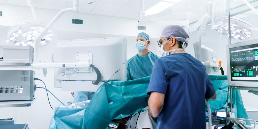 Surgical imaging with on-chip spectral sensors | imec